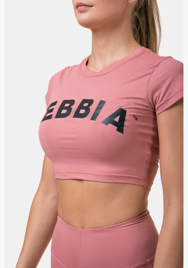 NEBBIA • Sporty HERO crop top with short sleeves • NEBBIAshop.cz